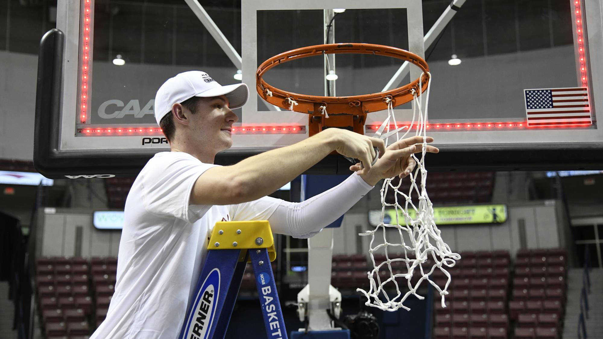 Evan Bailey - Men's Basketball - College of Charleston Athletics