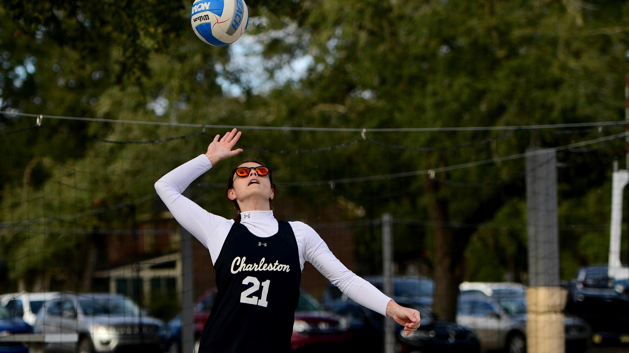Logan Manusky - Beach Volleyball - College of Charleston Athletics