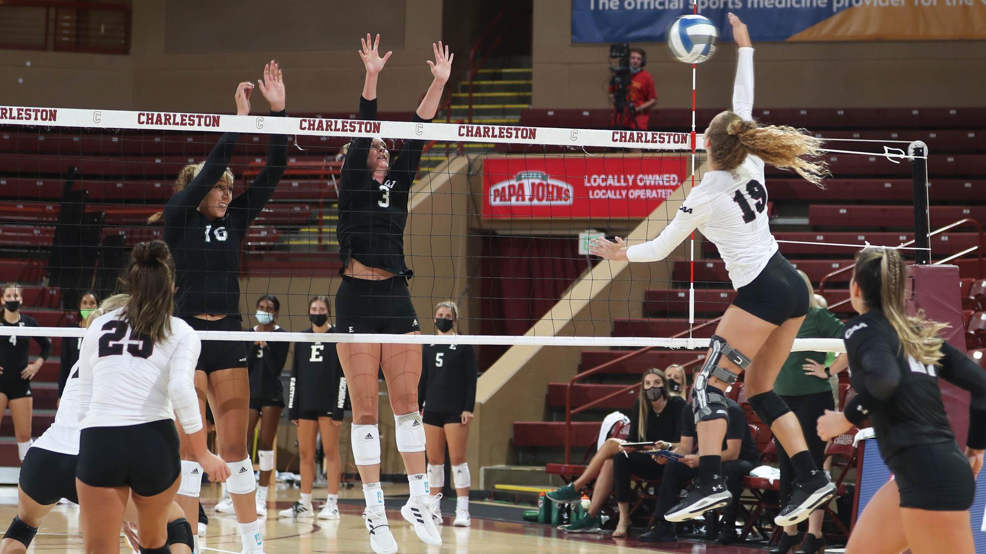 Kaylin Collins - Volleyball - College of Charleston Athletics