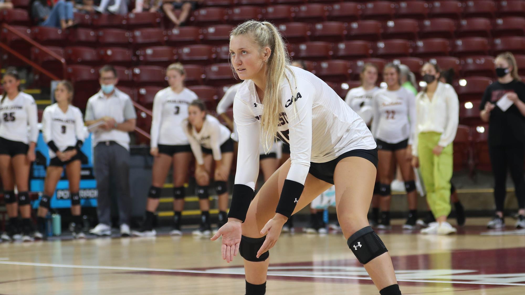 Tynley Smeltzer - Volleyball - College of Charleston Athletics
