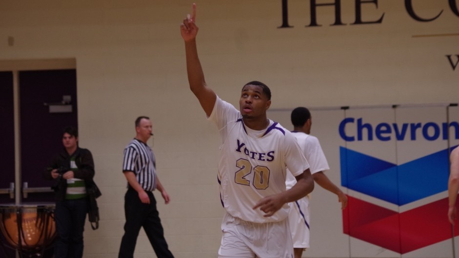 Antonio Garrett - Men's Basketball - College of Idaho Athletics