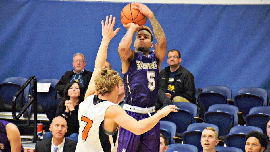 Dominique Jordan - Men's Basketball - College of Idaho Athletics