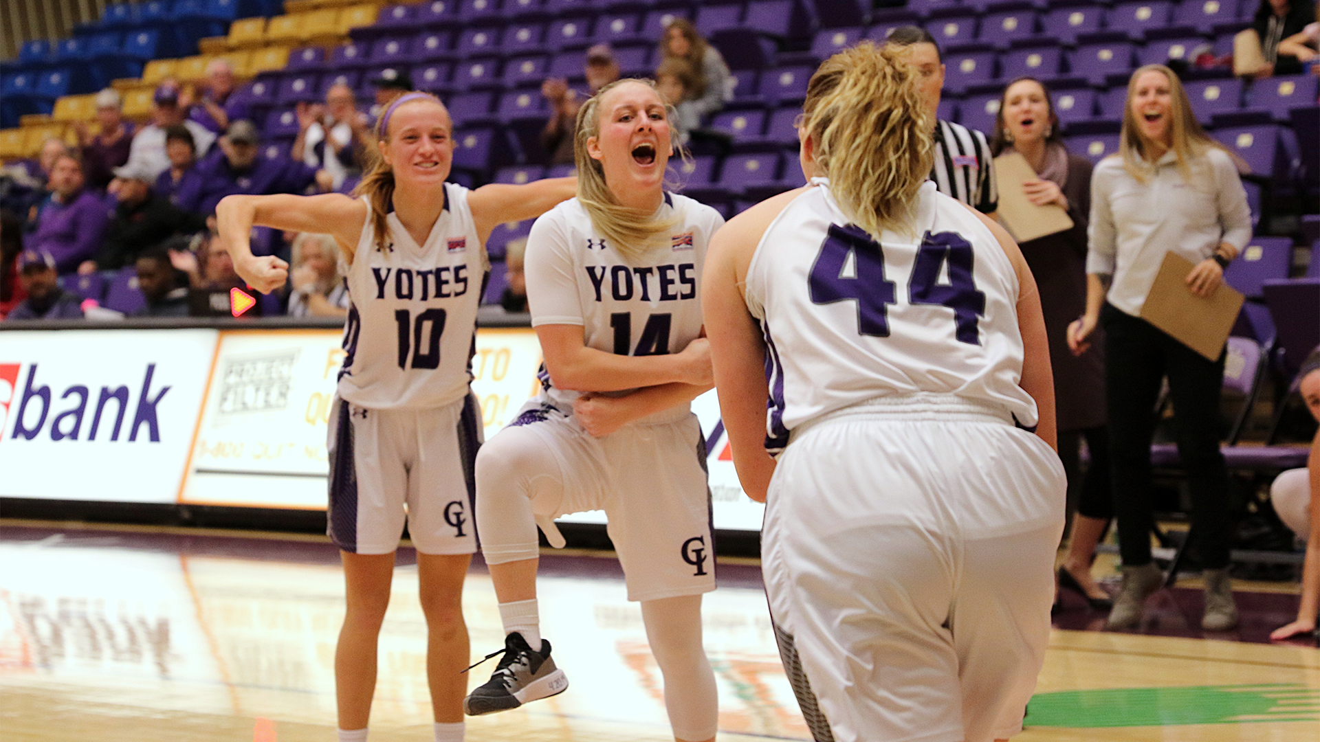 Mackenzie Royce-Radford - Women's Basketball - College of Idaho Athletics