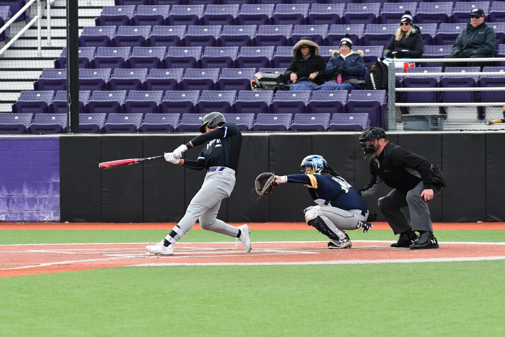 Yotes Baseball Cruise to Win Over Linfield - College of Idaho Athletics