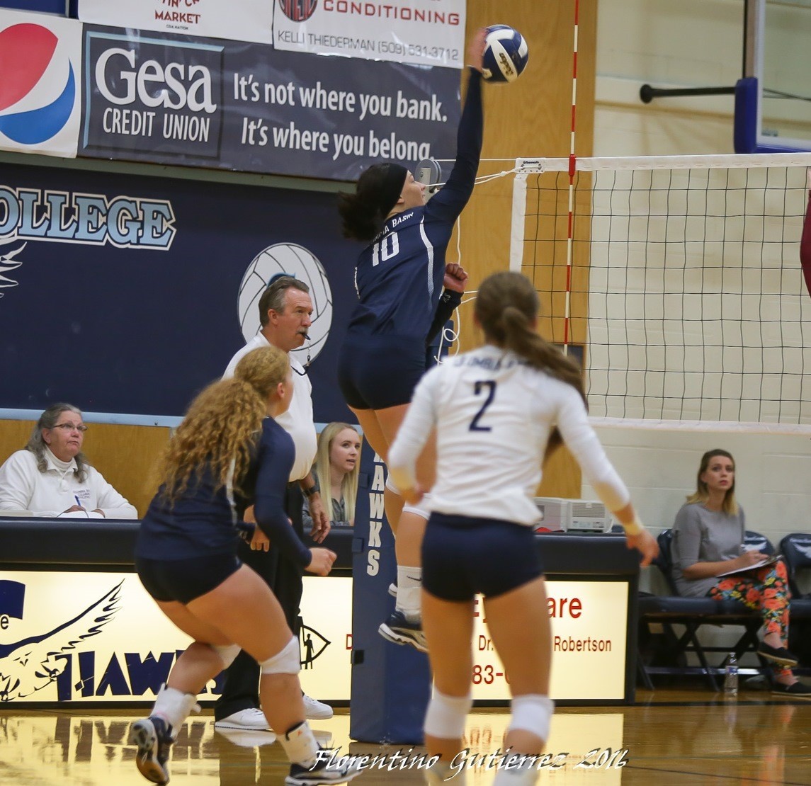 Esther Schuh - 2017 - Women's Volleyball - Columbia Basin College Athletics