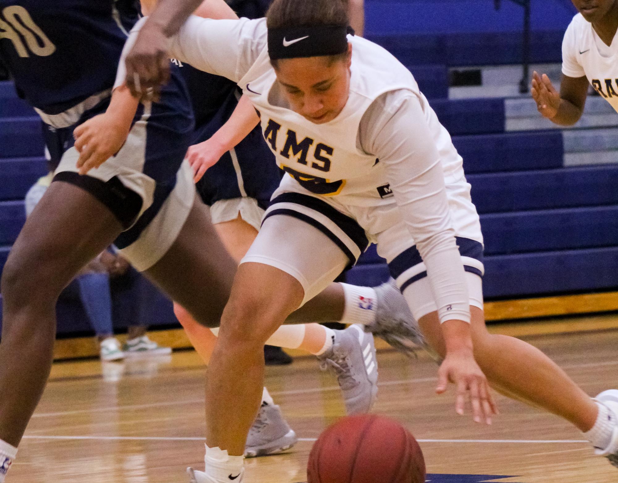 Rams Take Bears to the Wire - Columbia International University Athletics