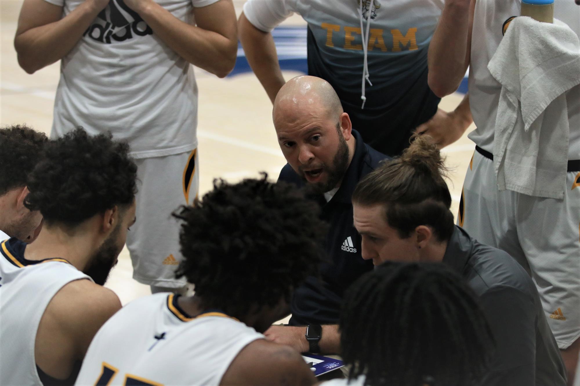 Stockman records 200th career win with important conference victory ...