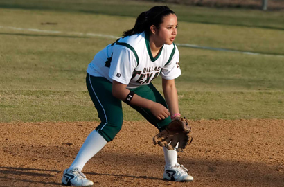 Natalie Duran - Softball - University of Texas at Dallas Athletics