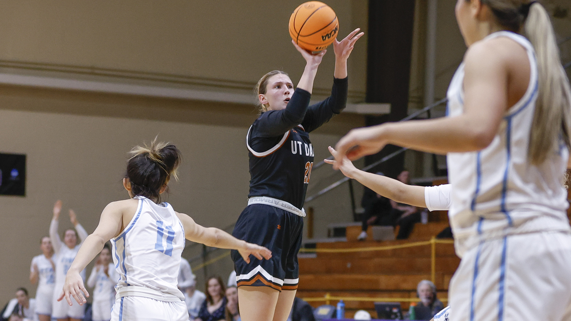 Diane Hurst - Women's Basketball - University of Texas at Dallas Athletics