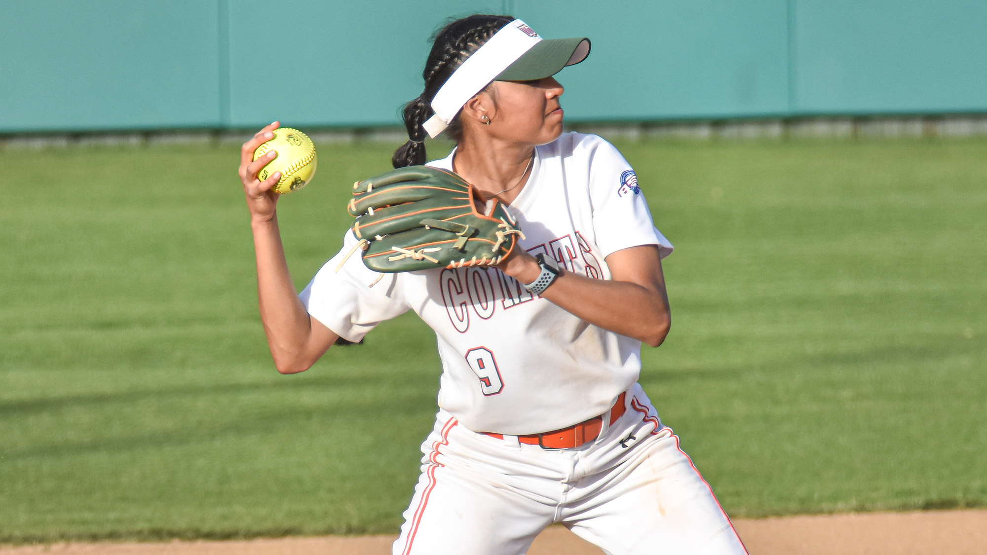 Erin Ledesma - Softball - University of Texas at Dallas Athletics