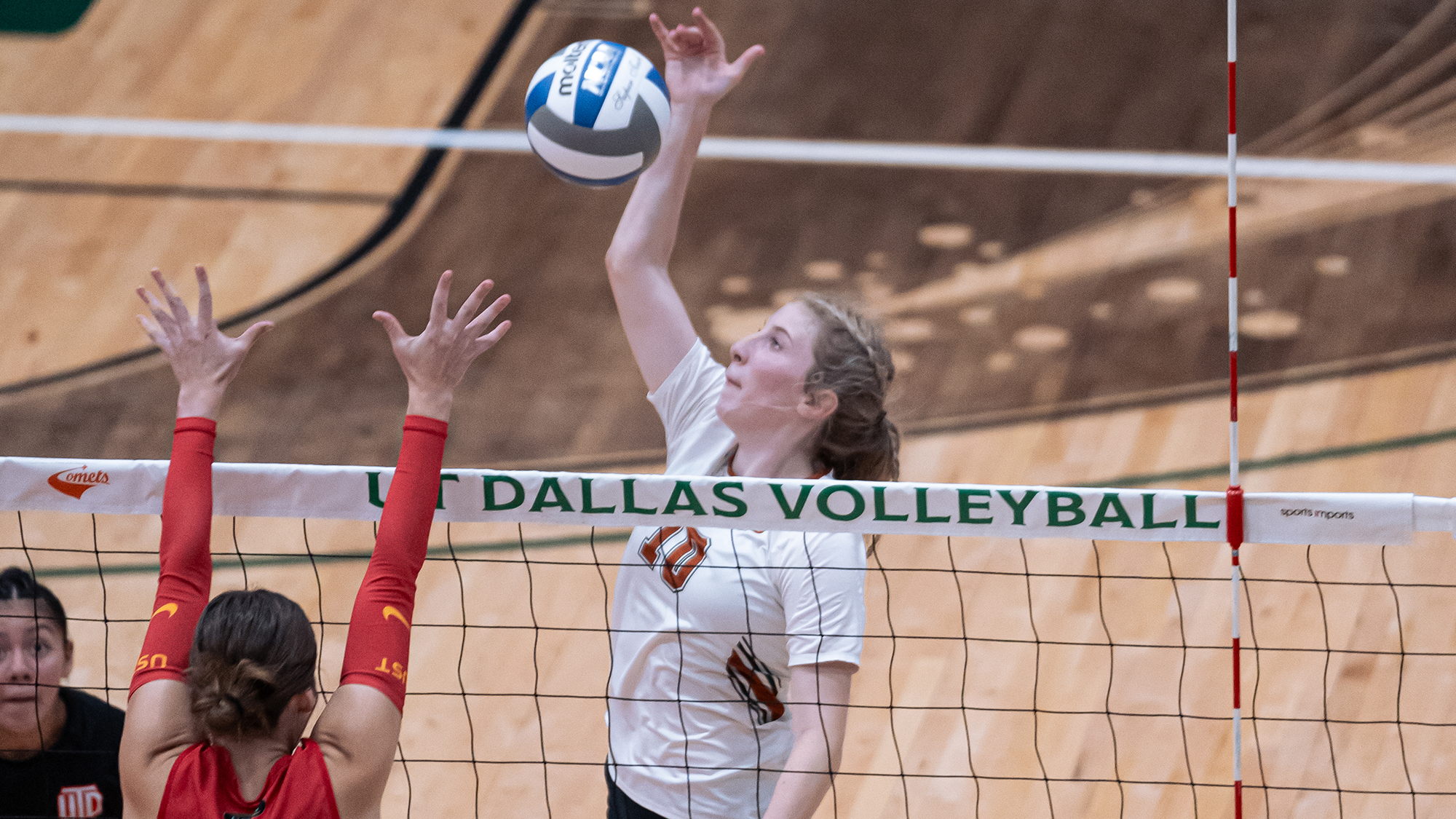 Volleyball Takes Down Howard Payne in Four - University of Texas at ...