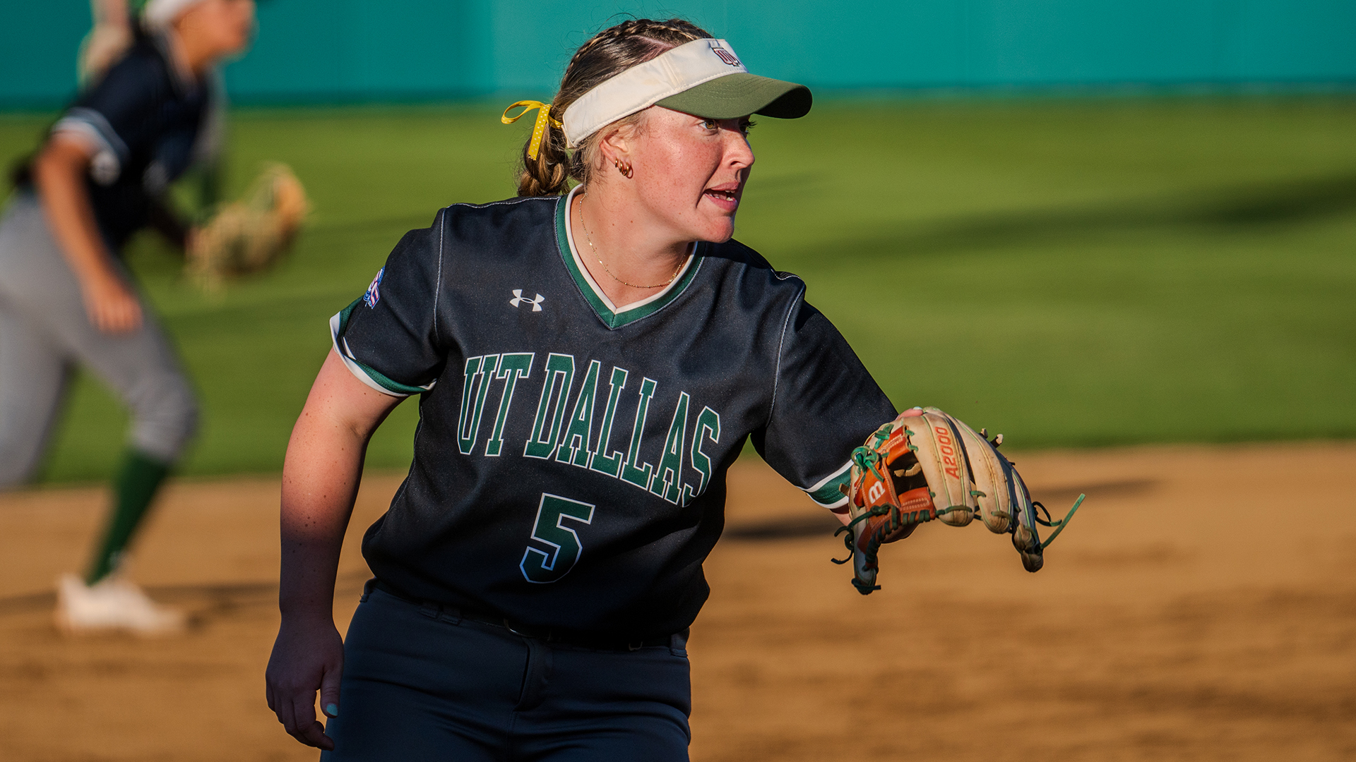 YellowJackets Take Two from Comets - University of Texas at Dallas ...