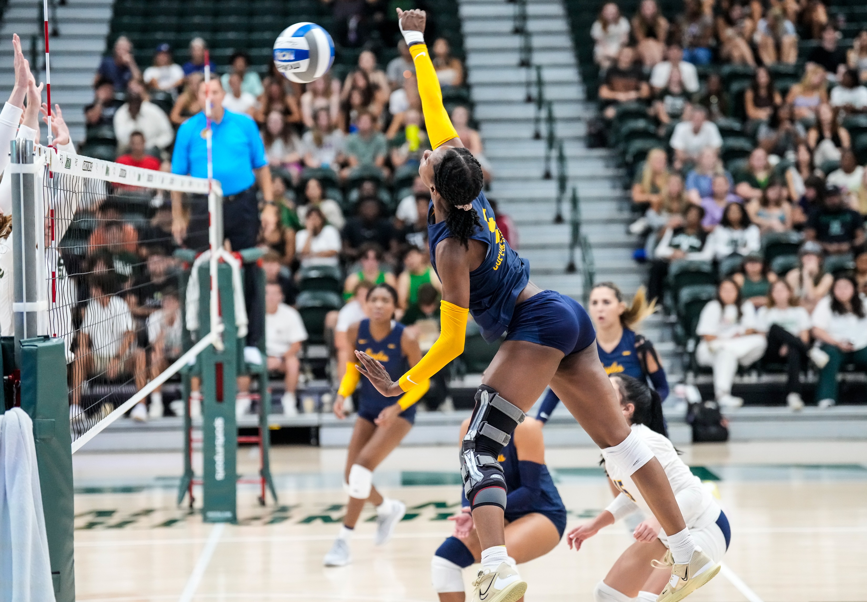Volleyball Sweeps Lafayette, 3-0 for Sixth-Straight Victory - Coppin State University Athletics