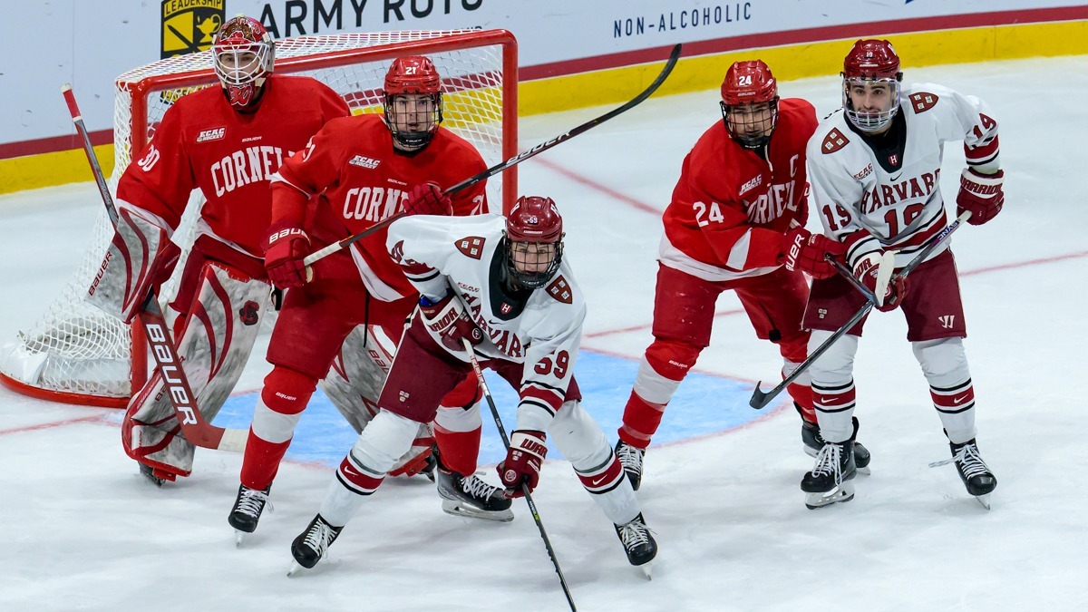 Laferriere’s Game-Winner Lifts No. 6 Harvard Over No. 10 Men's Hockey ...