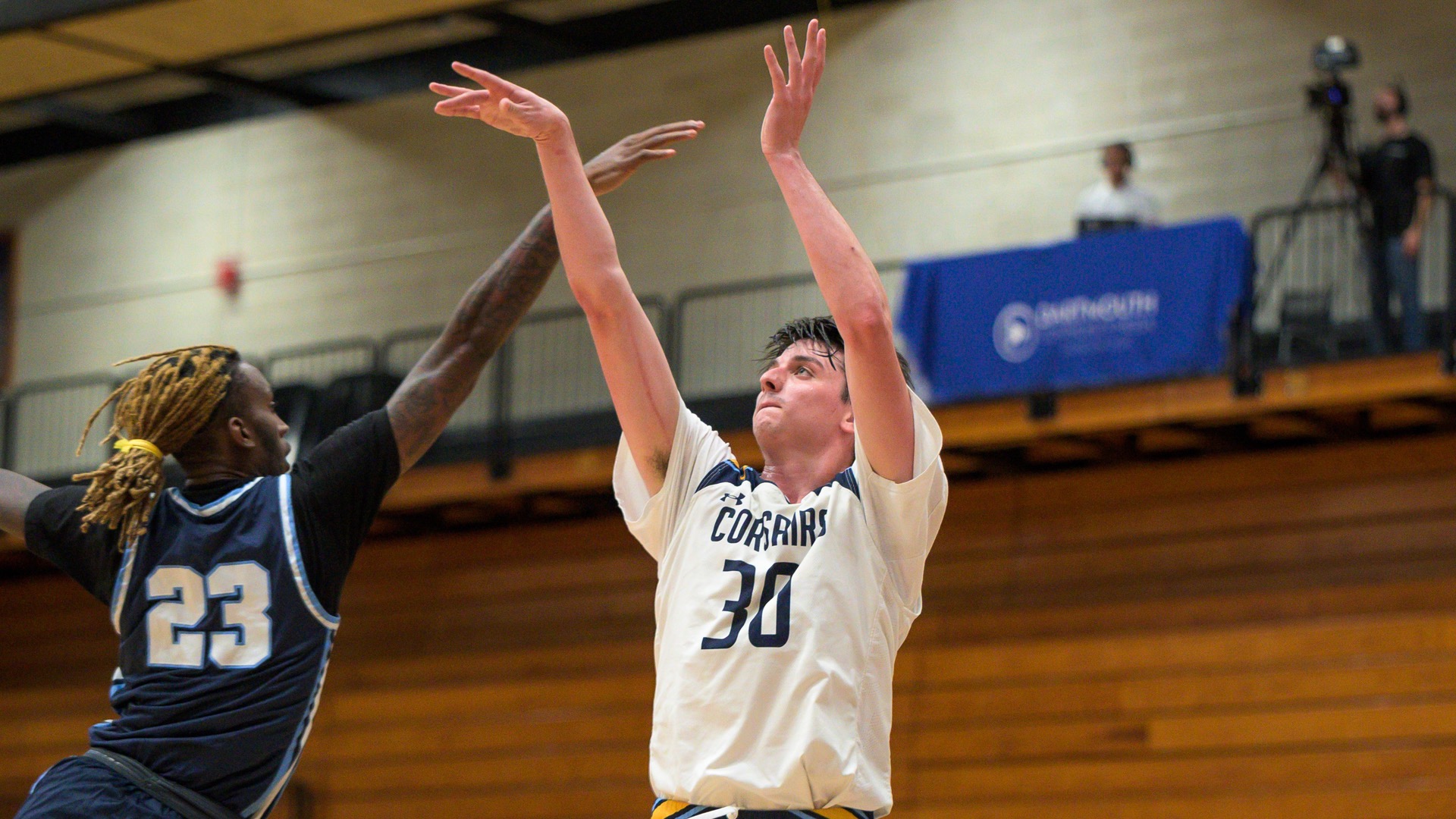 Men's Basketball Slips at Brandeis - UMass Dartmouth