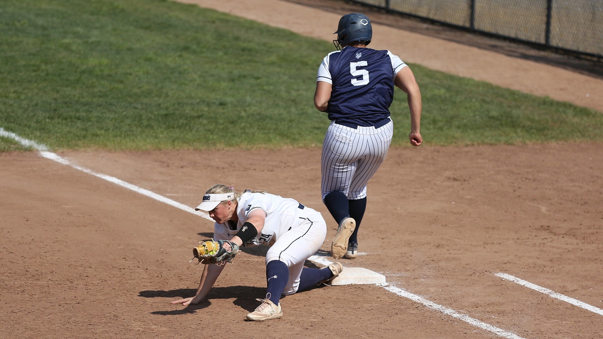 Hailey Lyons - 2024 - Softball - UMass Dartmouth