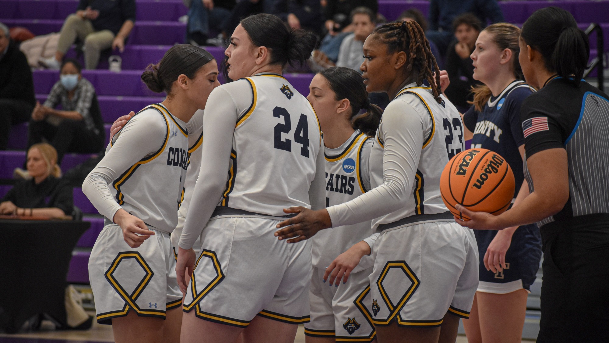 Women’s Basketball to Play Trinity in NCAA Tournament First Round ...