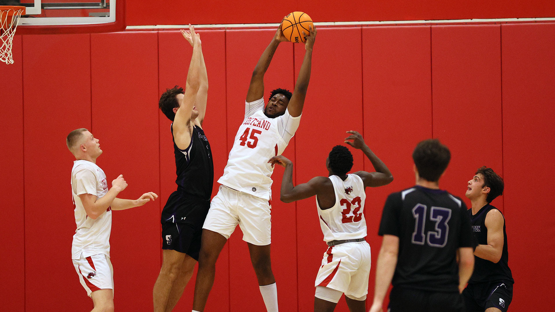 Cortland Wins Tight Battle vs. Scranton, 87-82 - SUNY Cortland Athletics