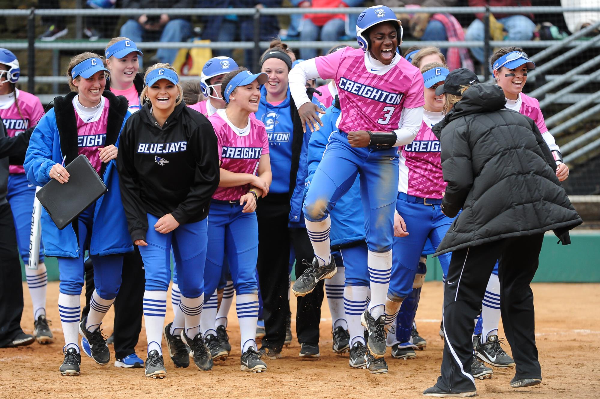 Aujanae McCoy - 2017 - Softball - Creighton University Athletics