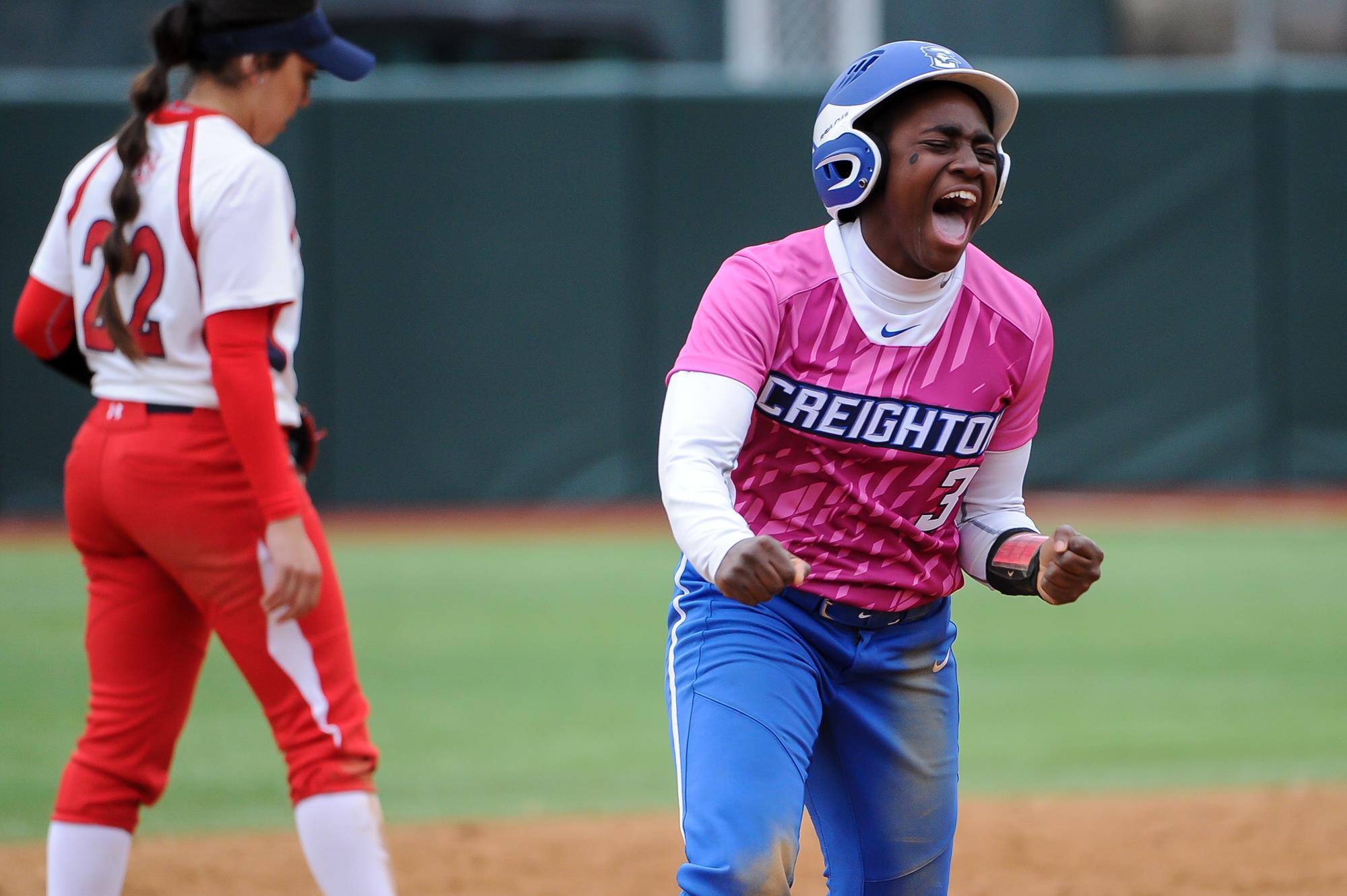 Aujanae McCoy - 2017 - Softball - Creighton University Athletics
