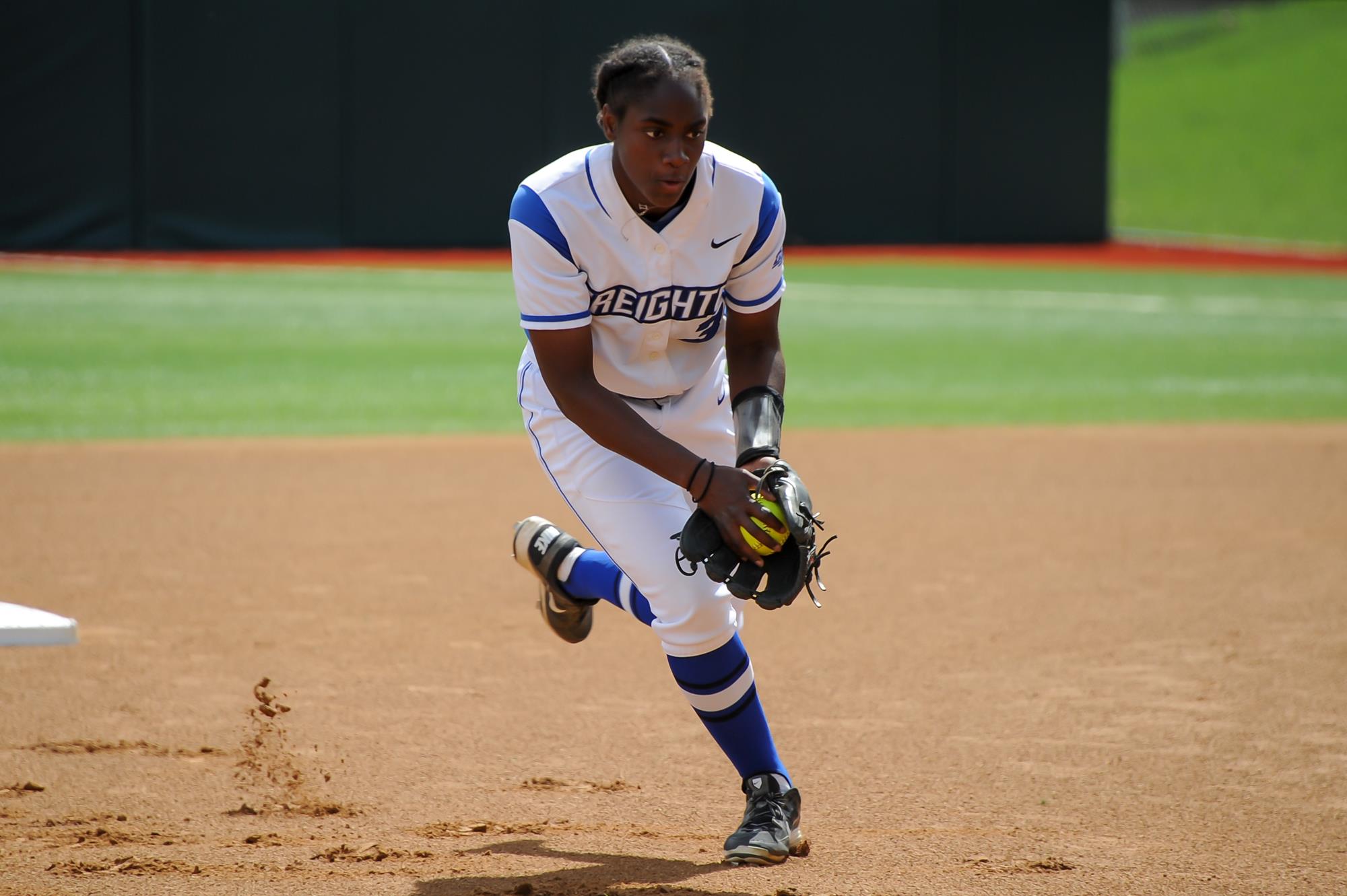 Aujanae McCoy - 2017 - Softball - Creighton University Athletics