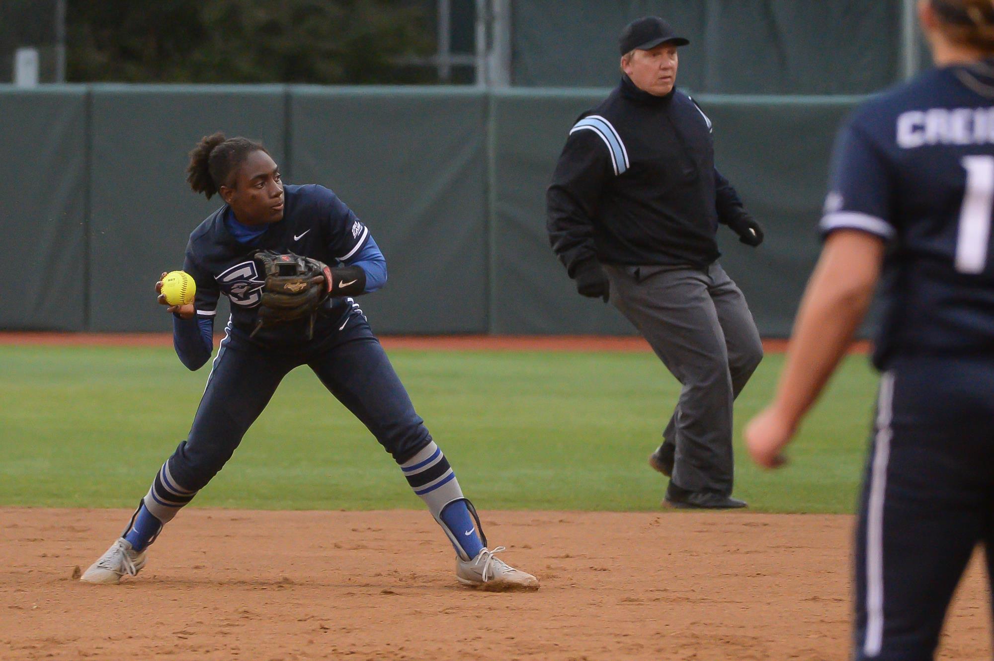 Aujanae McCoy - 2017 - Softball - Creighton University Athletics