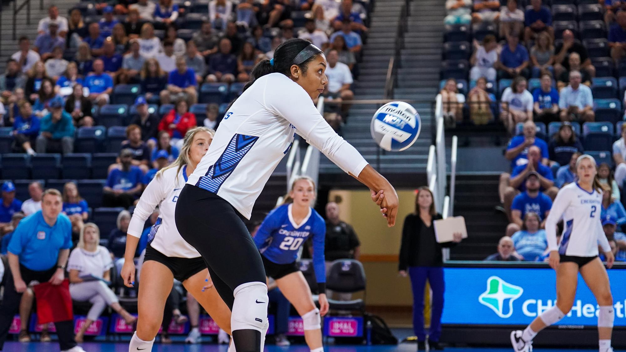 Keeley Davis - 2022 - Volleyball - Creighton University Athletics