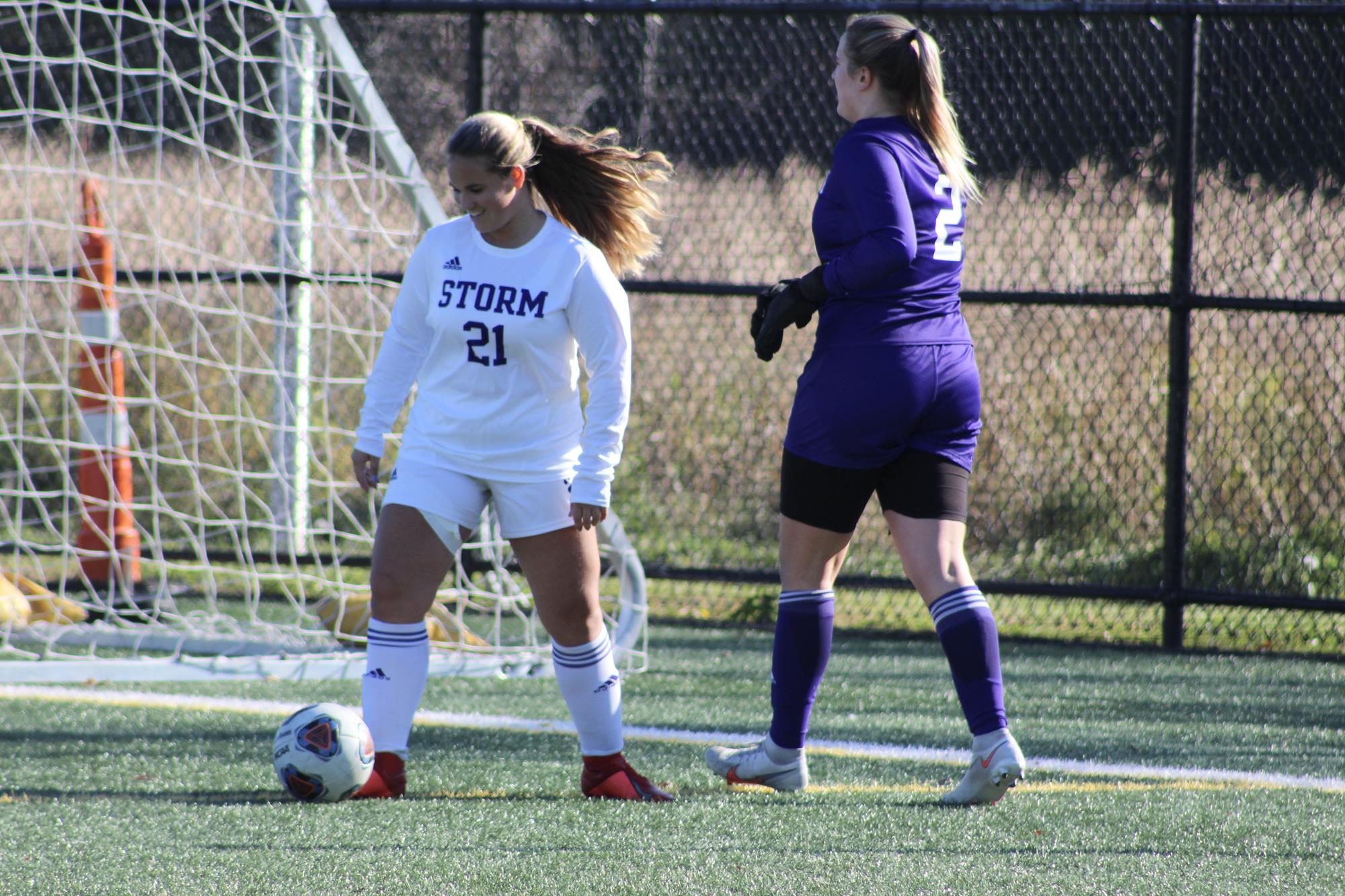 Emma Kaiser - 2021-22 - Women's Soccer - Crown College Athletics