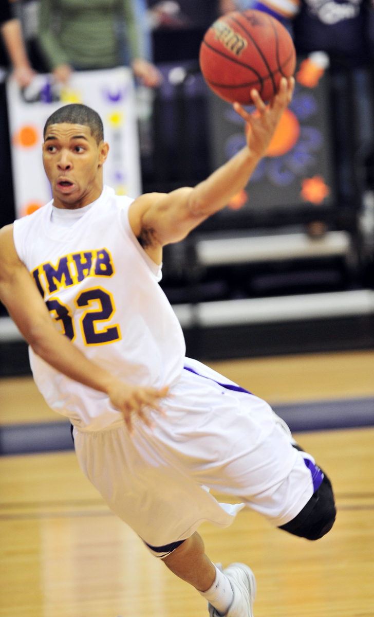 Theo Ard - Men's Basketball - University of Mary Hardin-Baylor Athletics