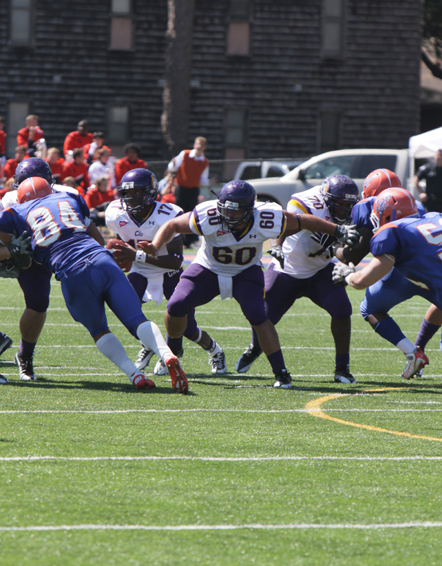 Dustin Davis - Football - University of Mary Hardin-Baylor Athletics