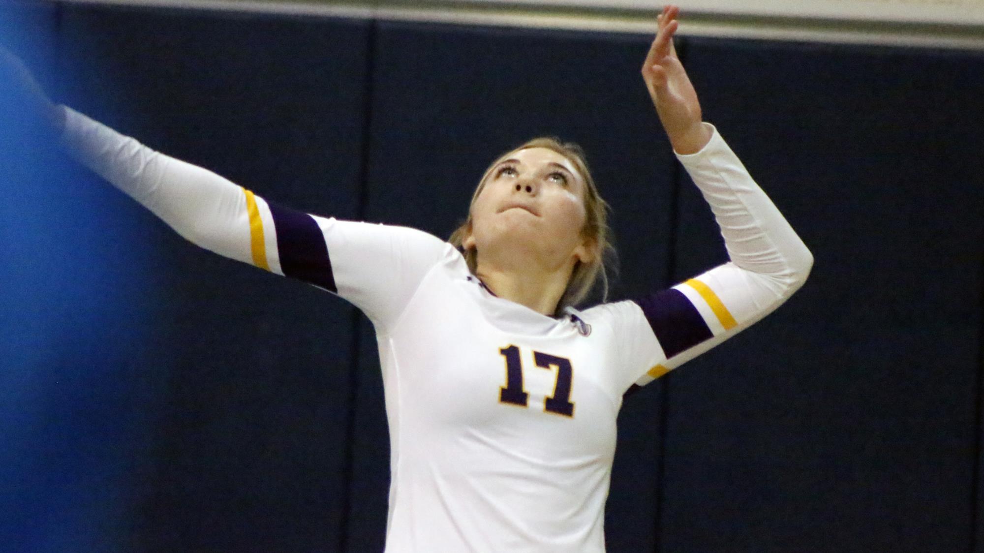 Kelsey Surovik - Women's Volleyball - University of Mary Hardin-Baylor ...