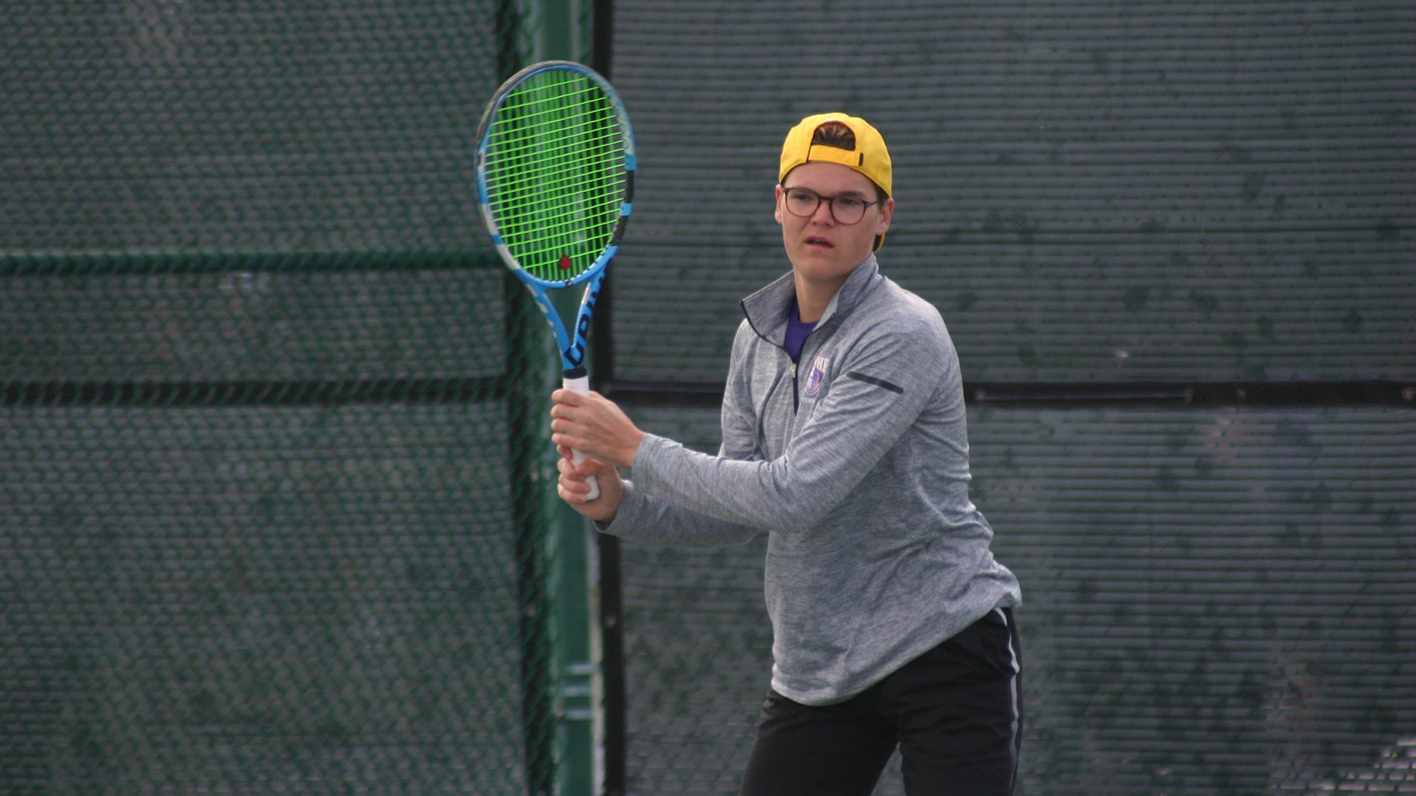 Ty Marshall - Men's Tennis - University of Mary Hardin-Baylor Athletics