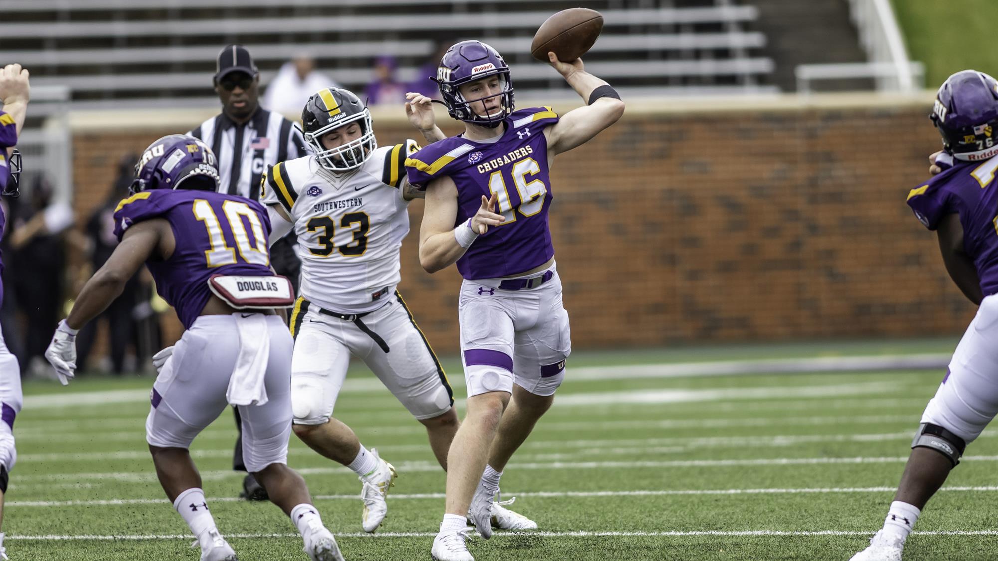 Tommy Bowden - Football - University of Mary Hardin-Baylor Athletics