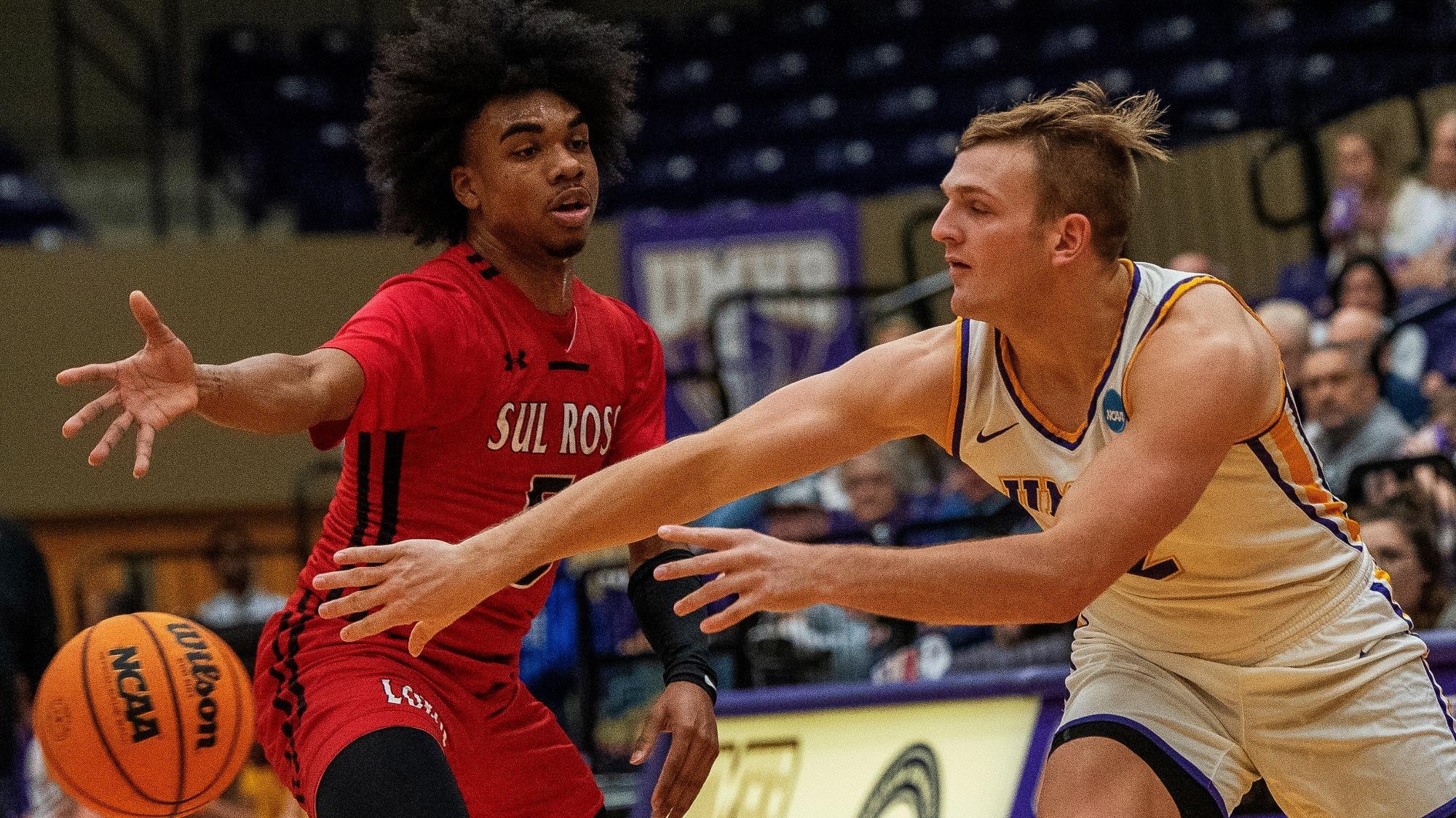 Gibson Hearne - Men's Basketball - University of Mary Hardin-Baylor ...