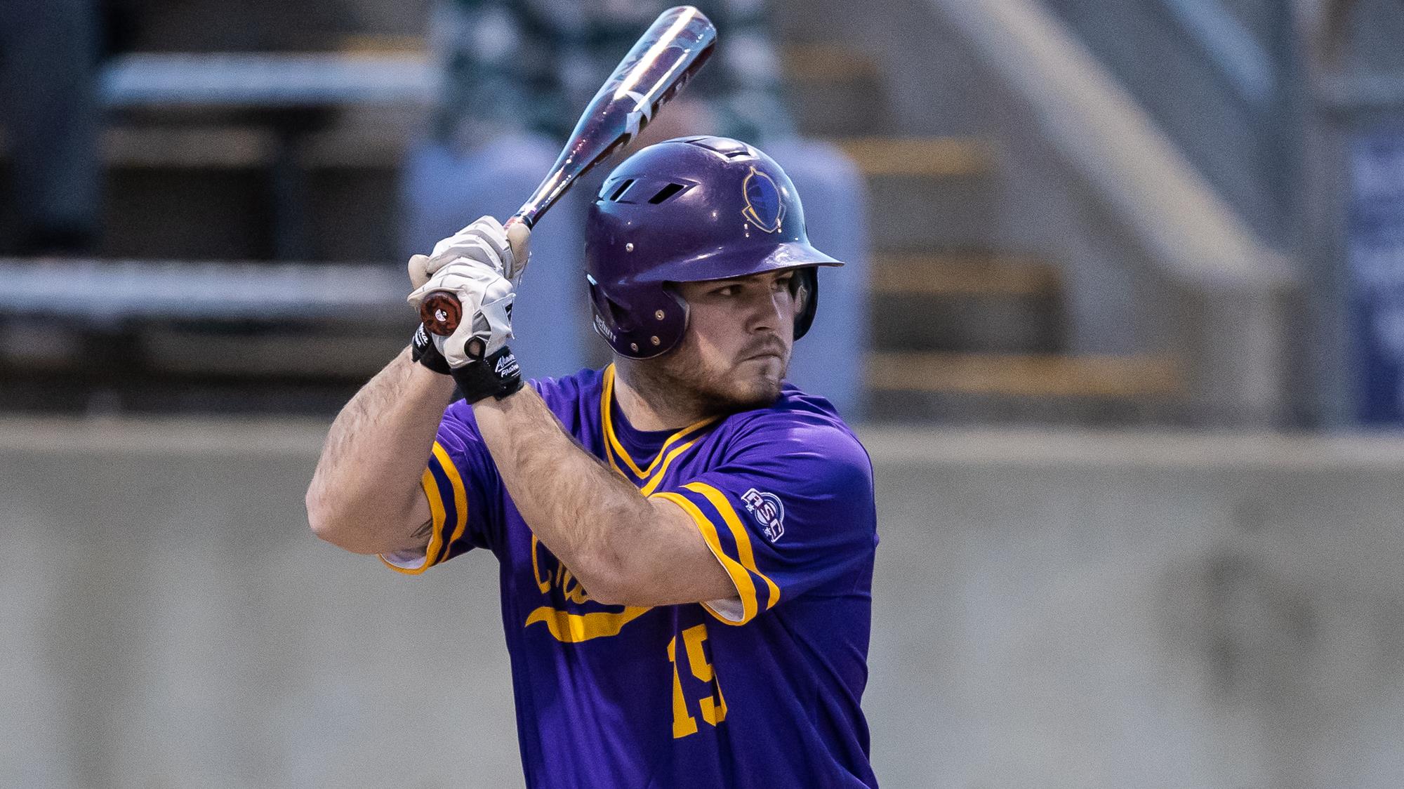 Hunter Jones - Baseball - University of Mary Hardin-Baylor Athletics