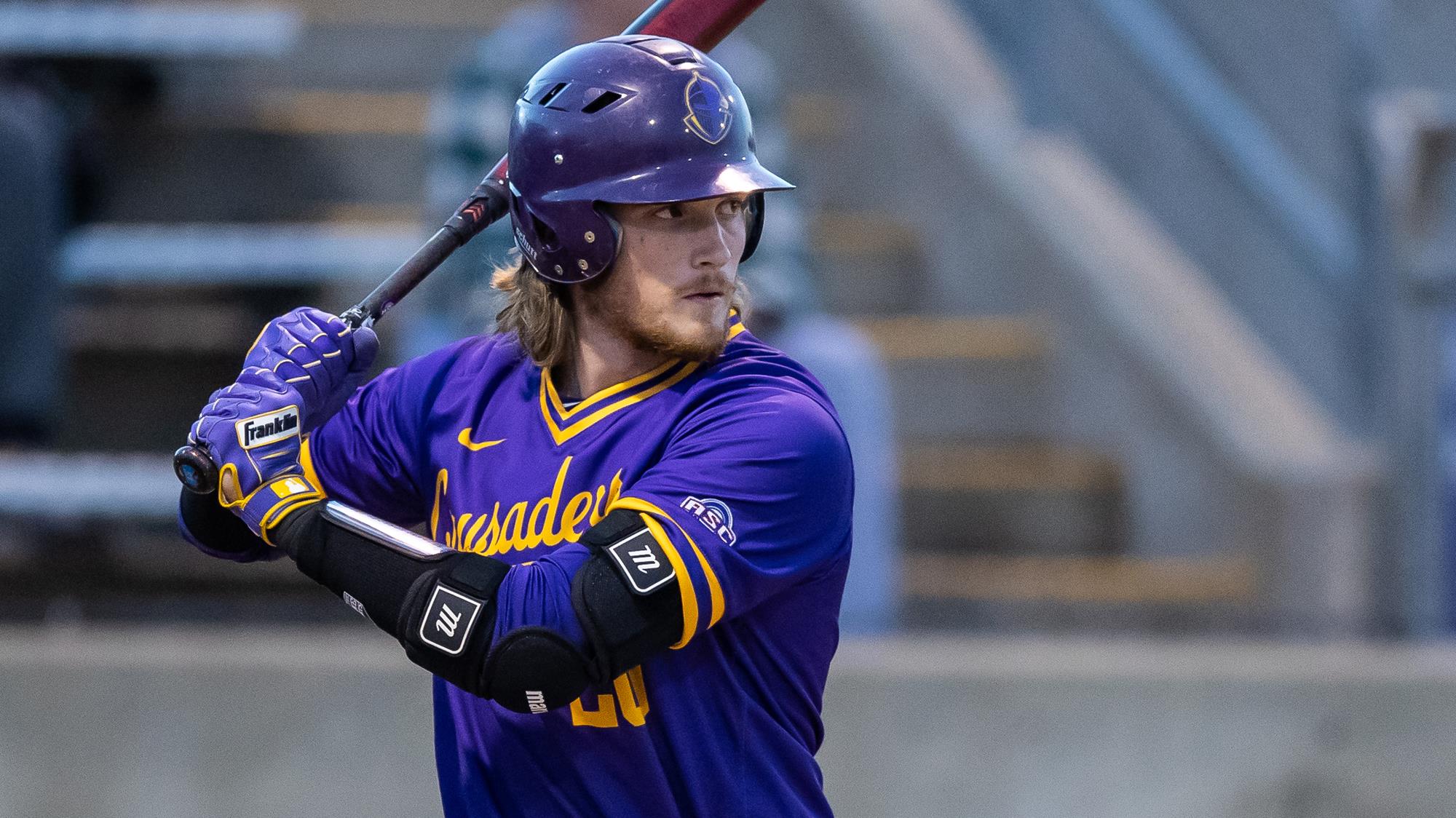 Warren Sammons - Baseball - University of Mary Hardin-Baylor Athletics