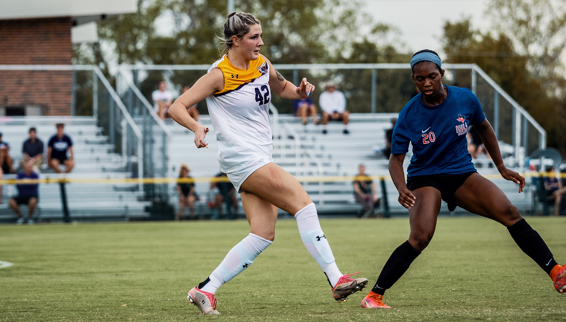 Tyler Pierce - Women's Soccer - University of Mary Hardin-Baylor Athletics