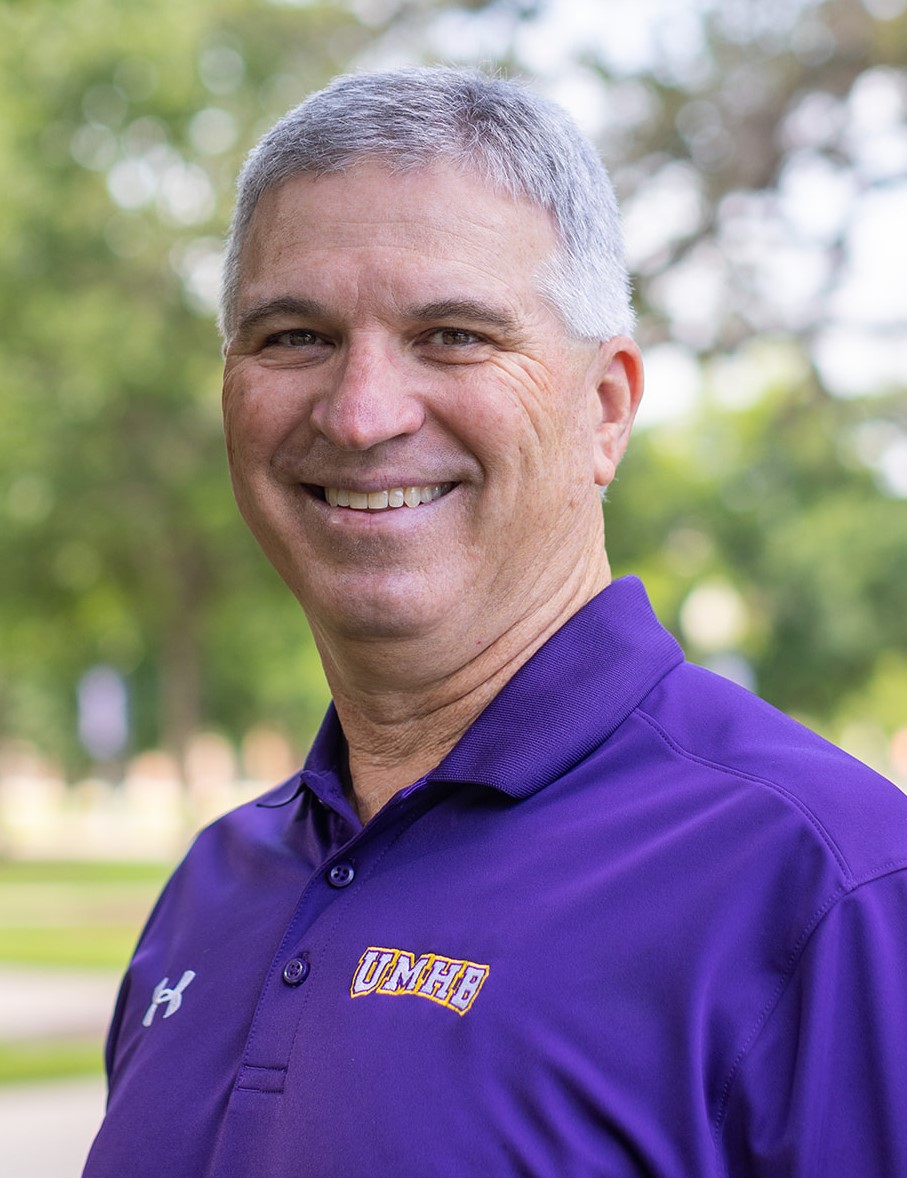 Jordan Cox - Men's Golf Coach - University of Mary Hardin-Baylor Athletics