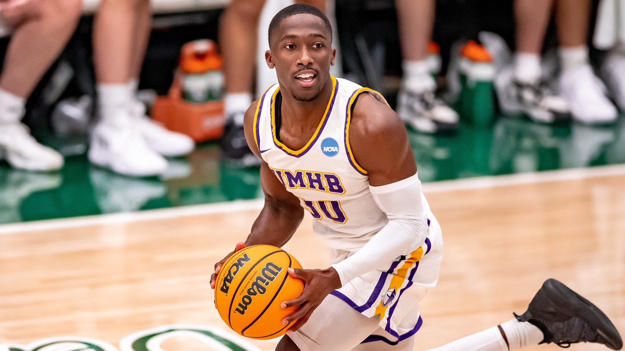 Kyle Wright - Men's Basketball - University of Mary Hardin-Baylor Athletics