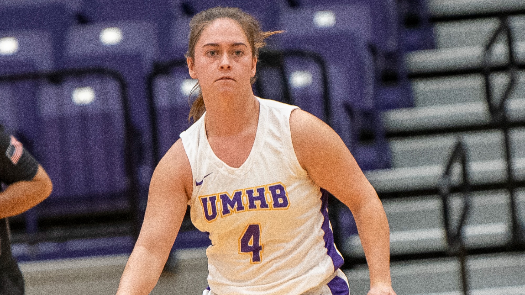 Ella Hartmann - Women's Basketball - University of Mary Hardin-Baylor ...