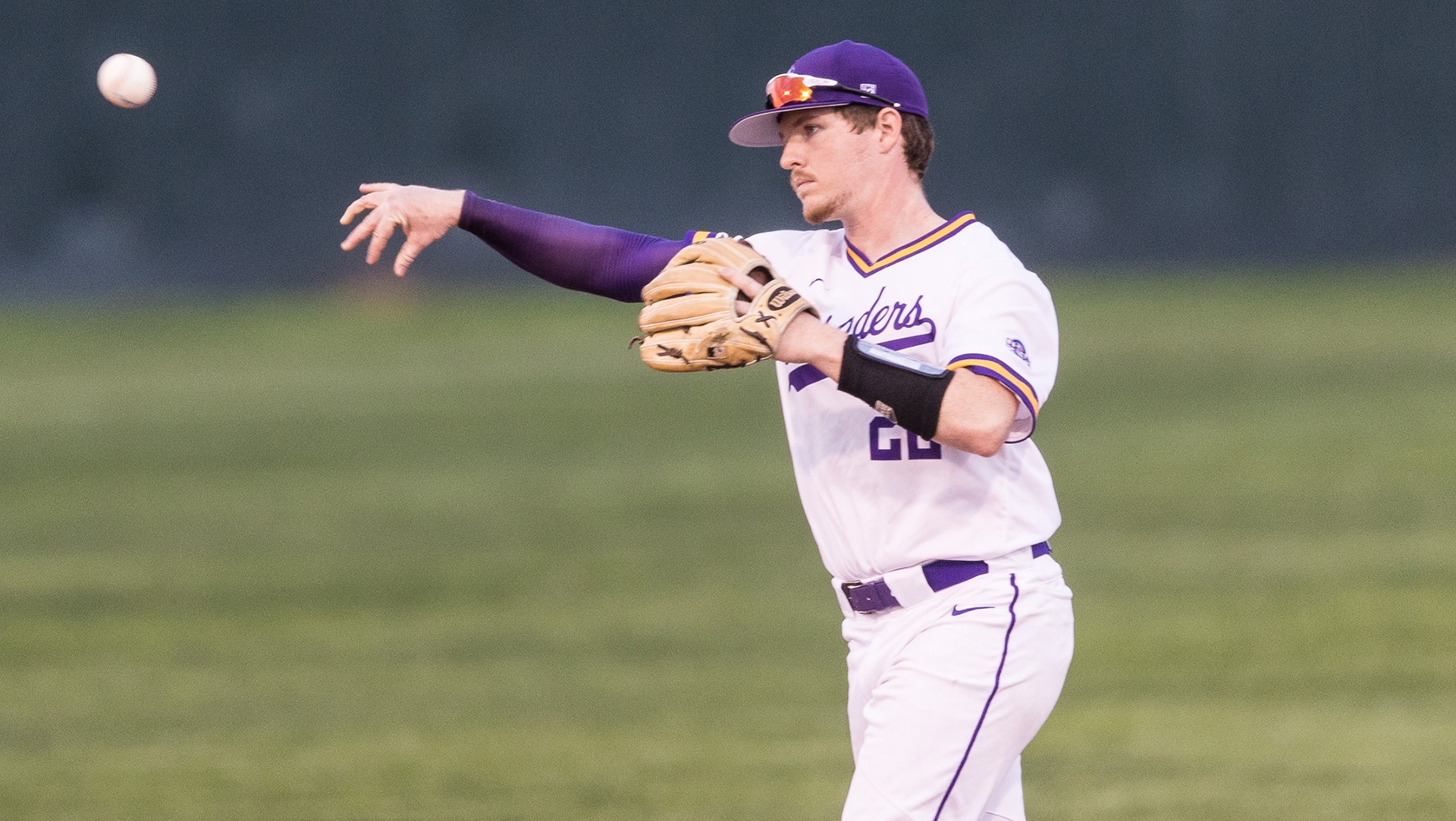 Blake Harmon - Baseball - University of Mary Hardin-Baylor Athletics