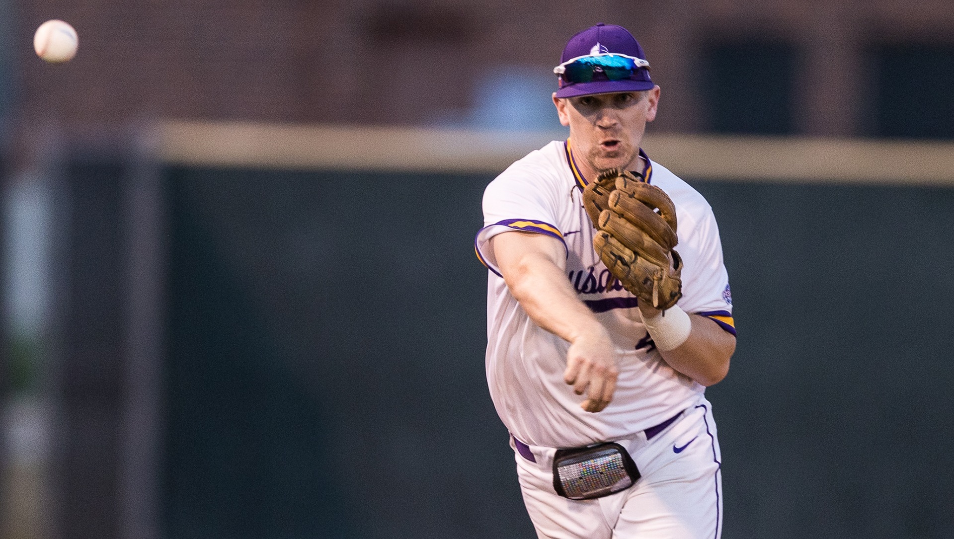 Rhett Grosz - Baseball - University of Mary Hardin-Baylor Athletics