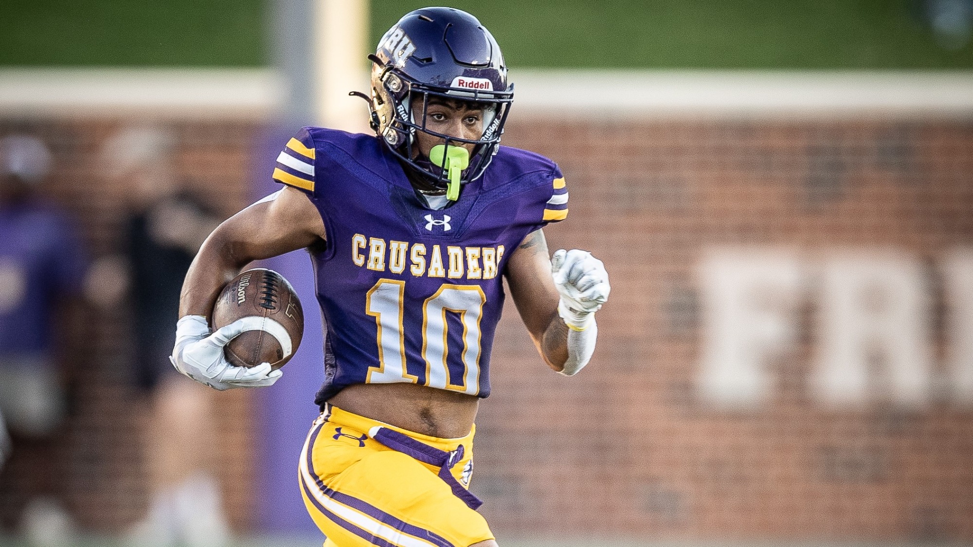 Trace Holmes - Football - University of Mary Hardin-Baylor Athletics