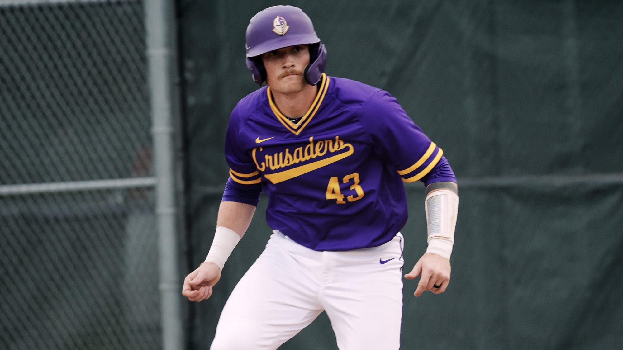 Warren Sammons - Baseball - University of Mary Hardin-Baylor Athletics