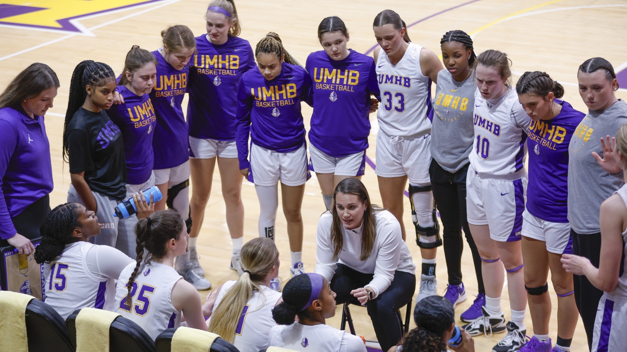 Women’s Basketball ends season in NCAA First Round - University of Mary Hardin-Baylor Athletics