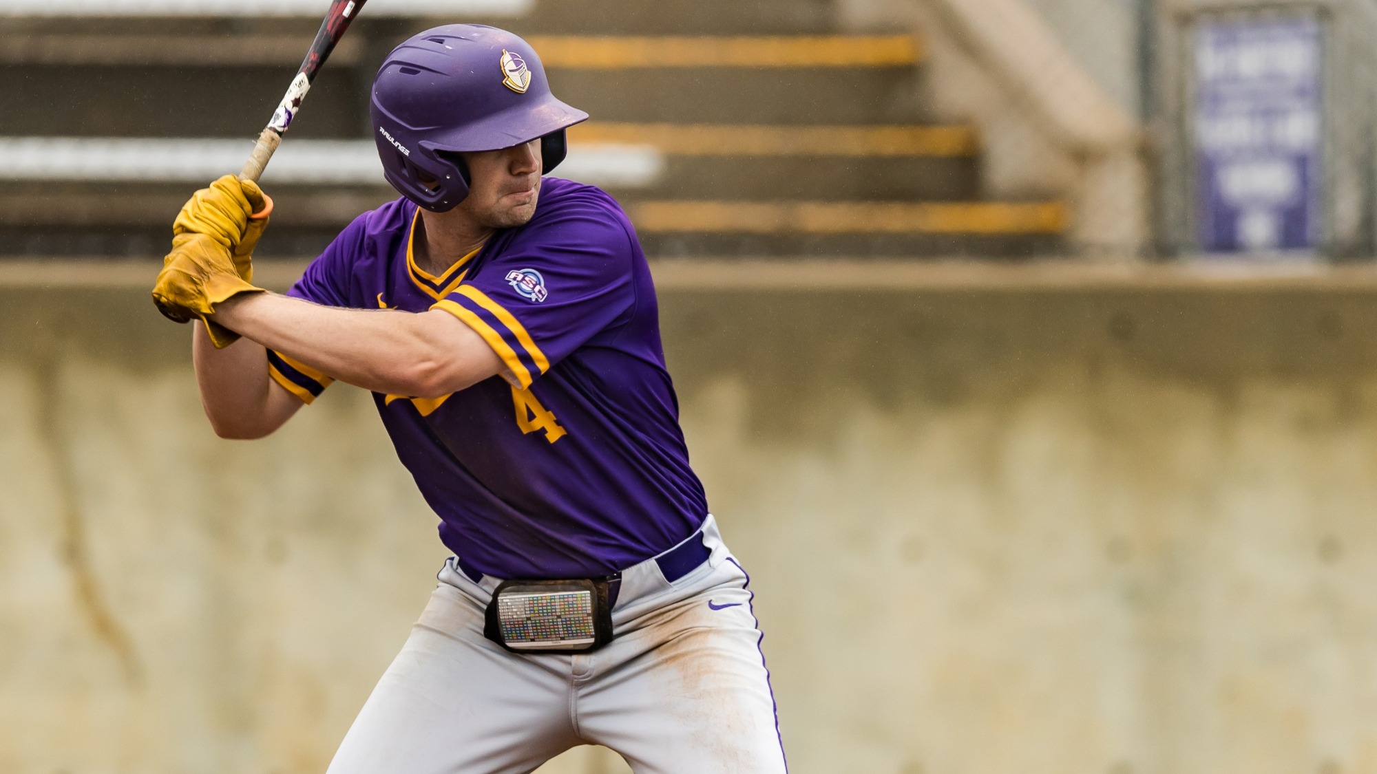 Rhett Grosz - Baseball - University of Mary Hardin-Baylor Athletics