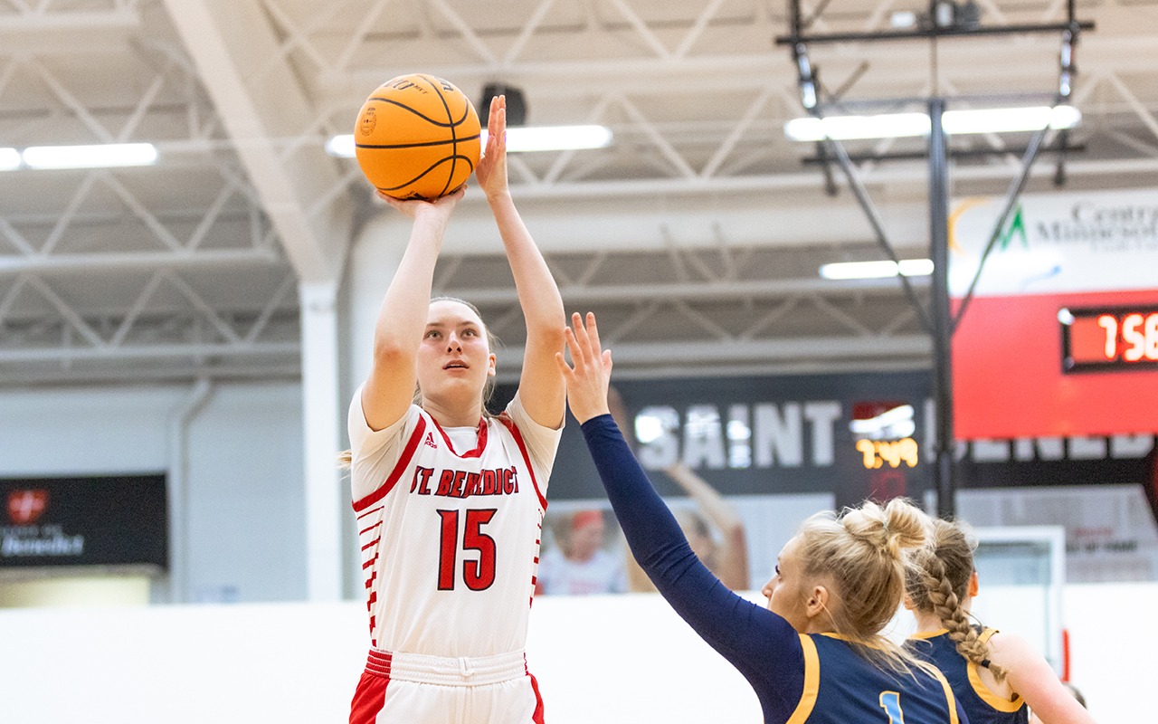 Lydia Hay - Women's Basketball - College of Saint Benedict Athletics