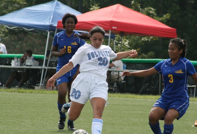 Gabriela Romero - Women's Soccer - College of Staten Island Athletics