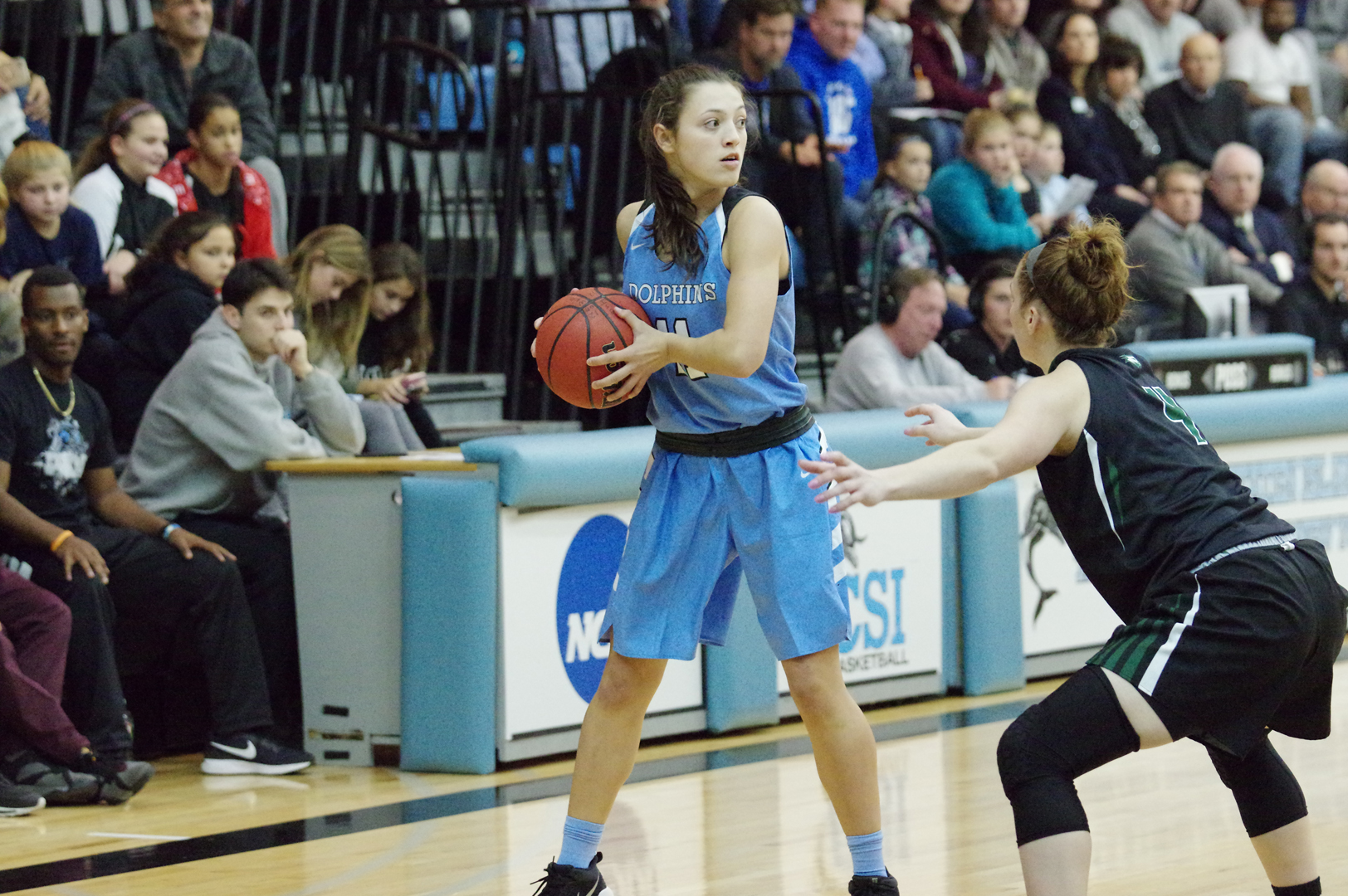 Brianna Robisky - Women's Basketball - College of Staten Island Athletics