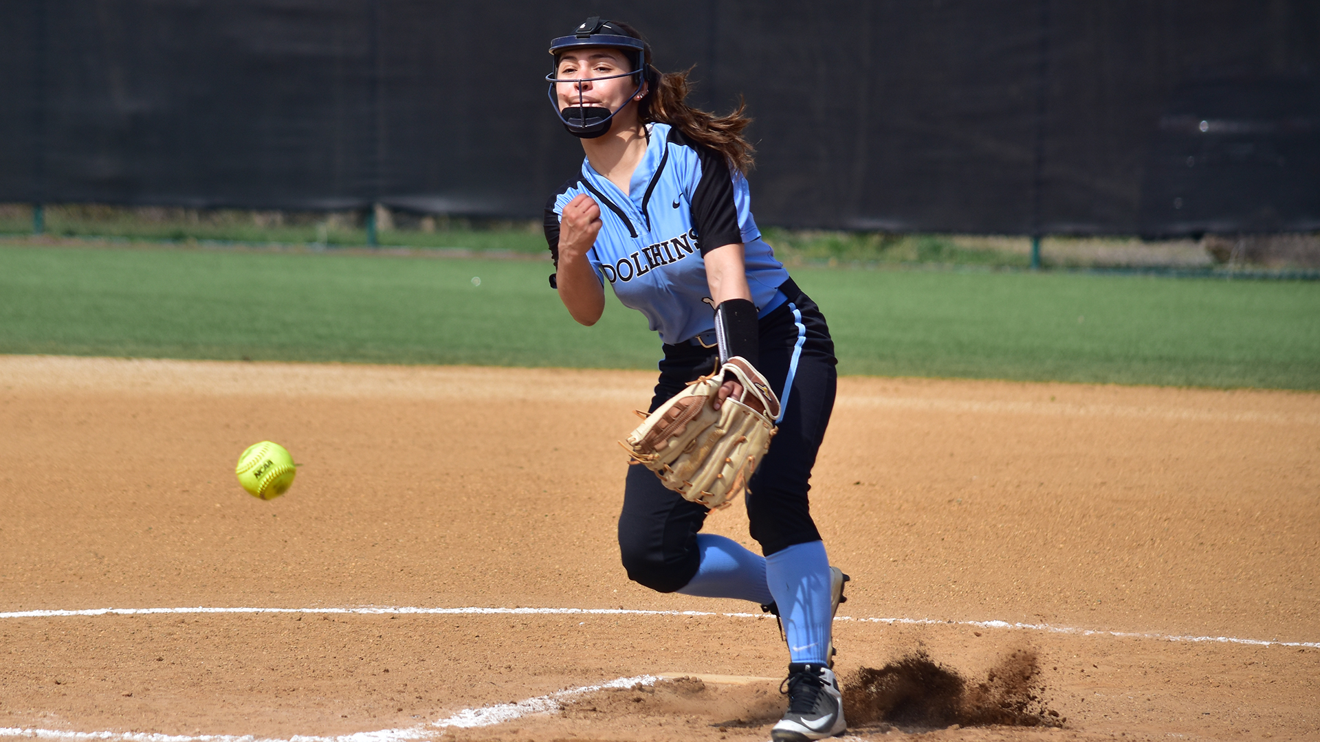 STAC HANDS CSI SOFTBALL A PAIR OF ECC DEFEATS - College of Staten ...